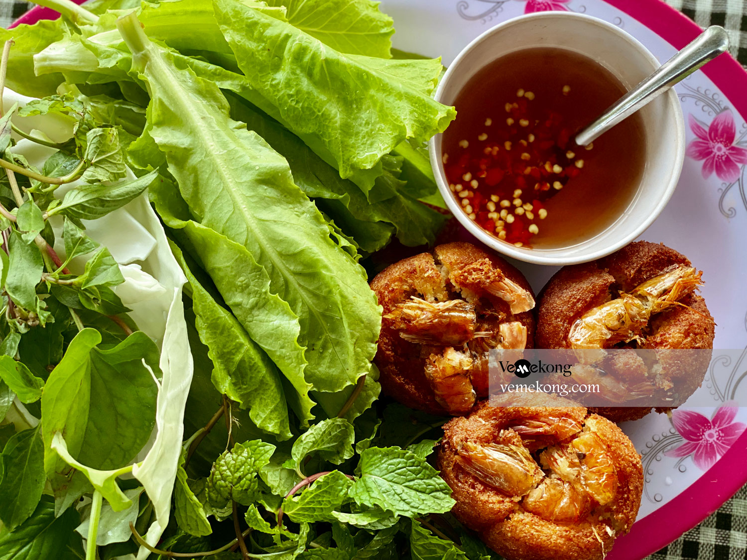 Cong Cake (Banh Cong) - Soc Trang’s Best Street Food